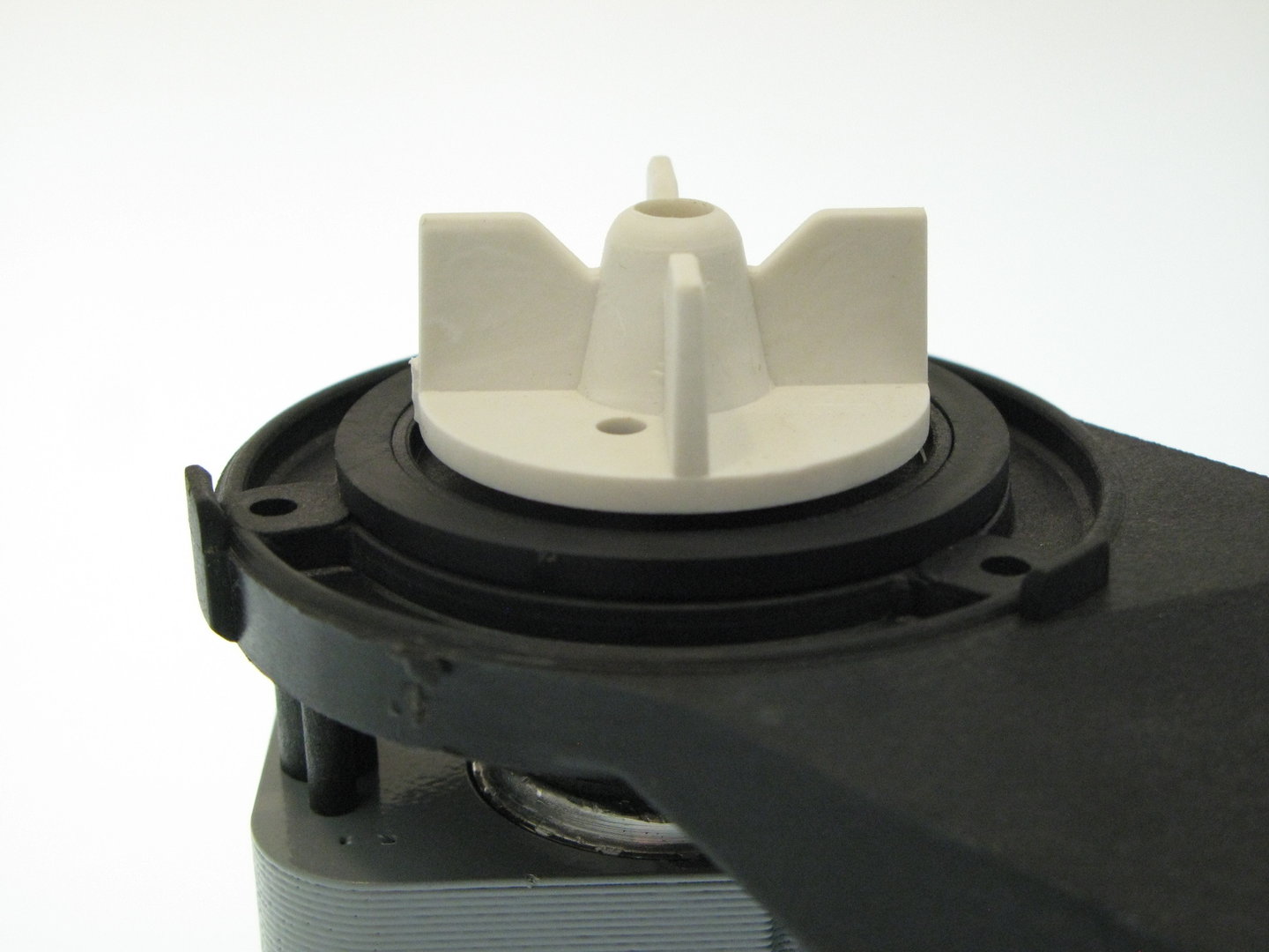 Electrolux washing machine drain pump (00215094) - fhp.fi - appliance ...